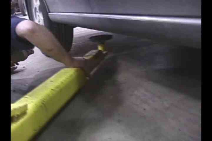 Cómo Levantar un Coche