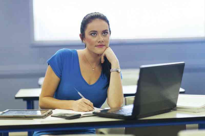 Cómo Escribir una Carta a un Decano