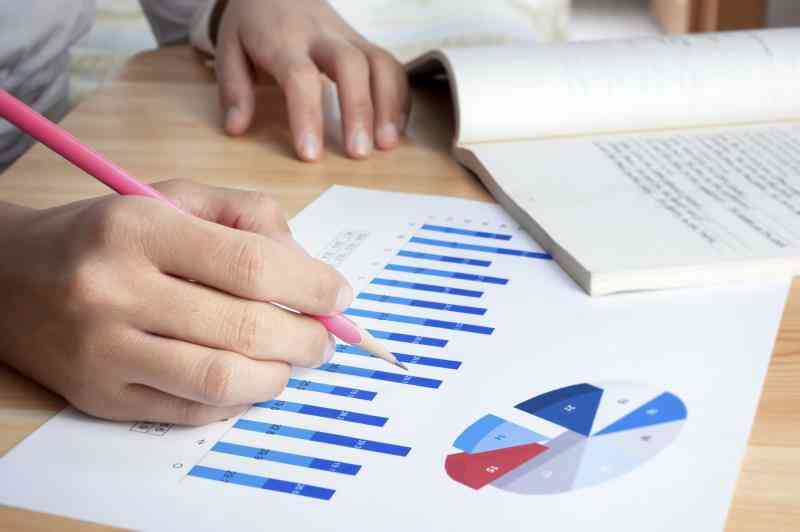 Cómo Escribir un Cuatro Párrafo de comparación y Contraste Ensayo ...