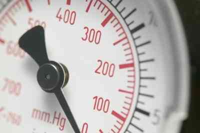 Cómo Convertir Newtons a Pascales