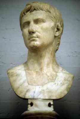 ¿Cuáles Son las Características de un Emperador?