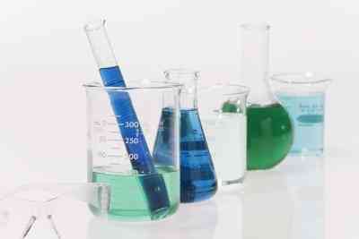 Cómo Encontrar el Volumen de un Sólido Irregular