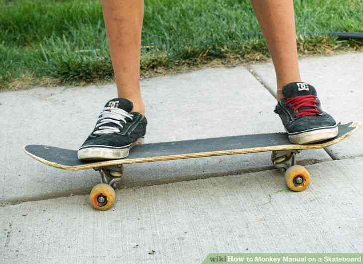 Cómo Mono Manual en un Monopatín